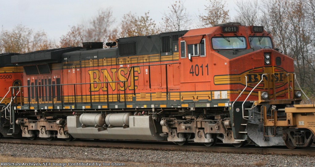 BNSF 4011